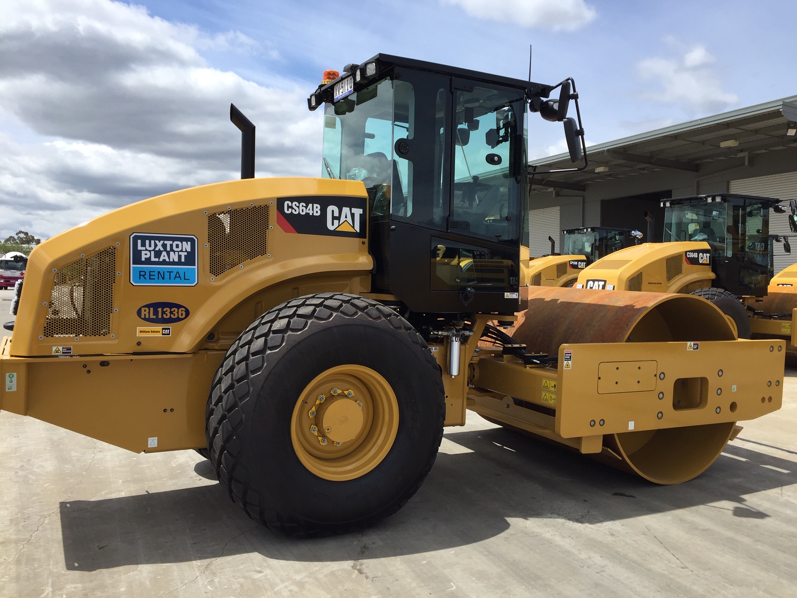 Cat CS64B - Luxton Plant Earthmoving Rental