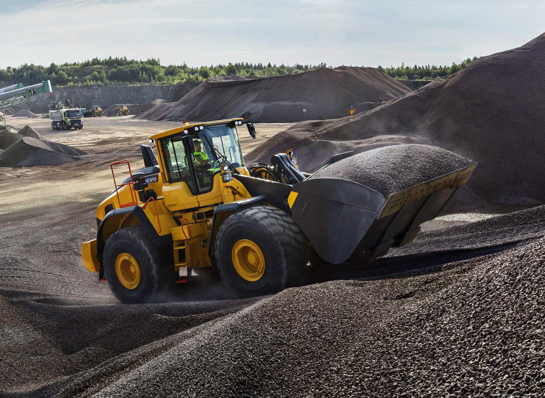 Volvo L120H - Luxton Plant Earthmoving Rental