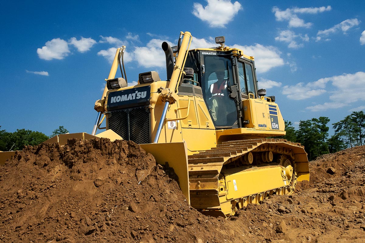 Komatsu D65PX-18 LGP - Luxton Plant Earthmoving Rental
